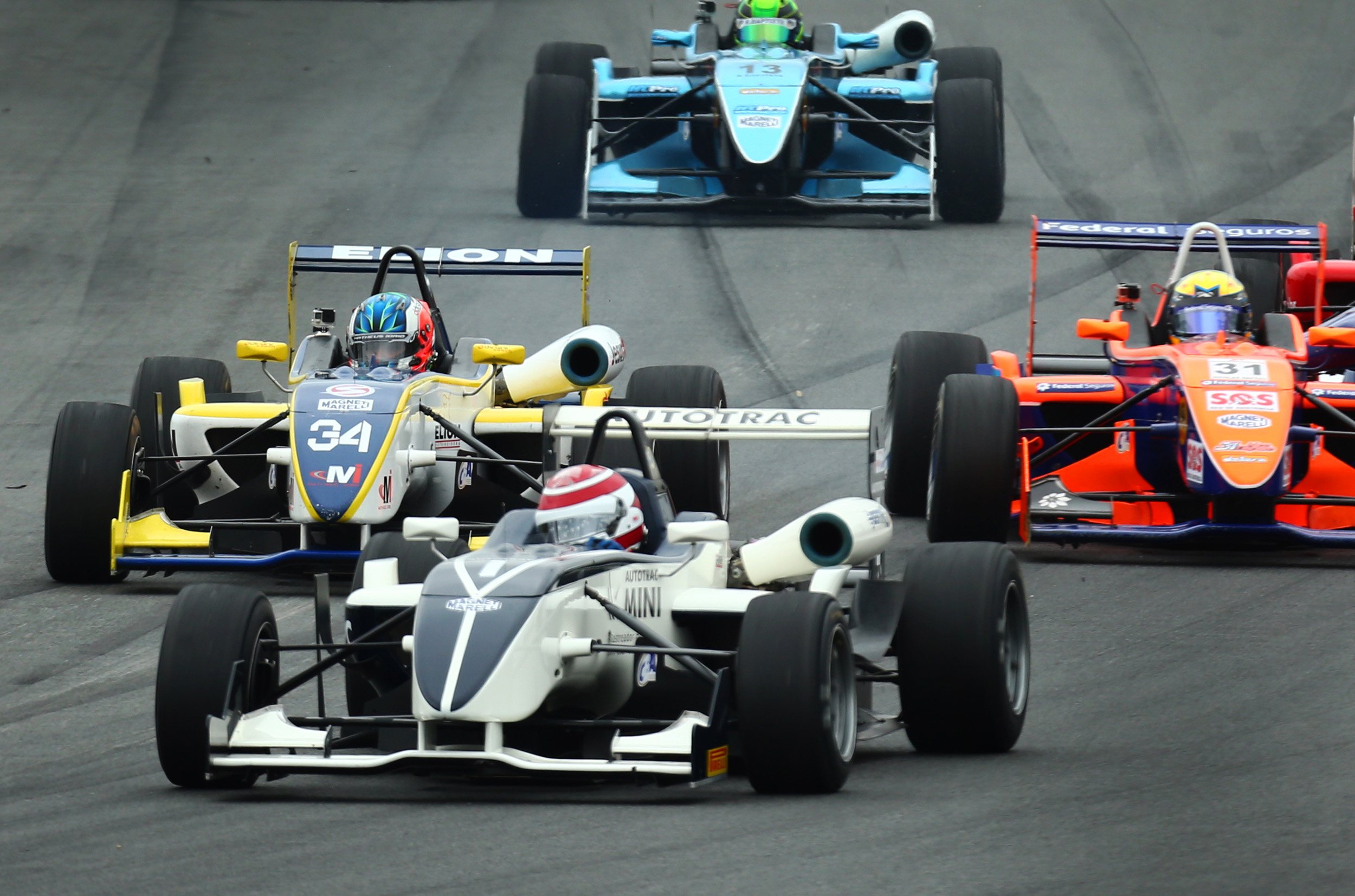 Pedro Piquet vence mais uma vez de ponta a ponta em Curitiba - Piquet ...